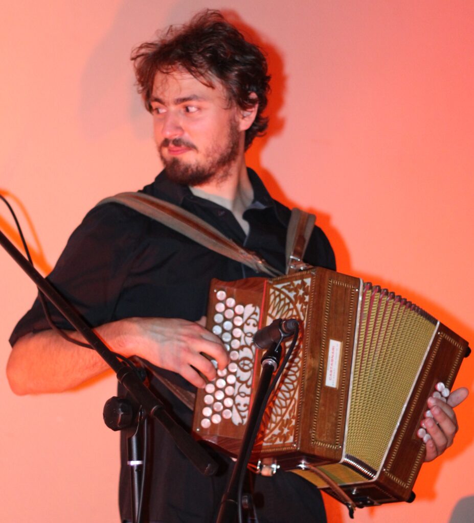 Robin Seifert | Canard Folk